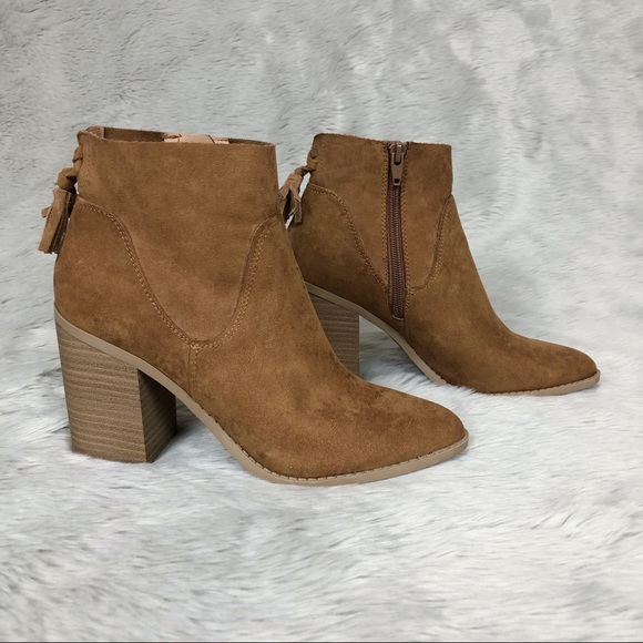 Universal Thread | Shoes | Universal Thread Womens Clare Heeled Booties ...